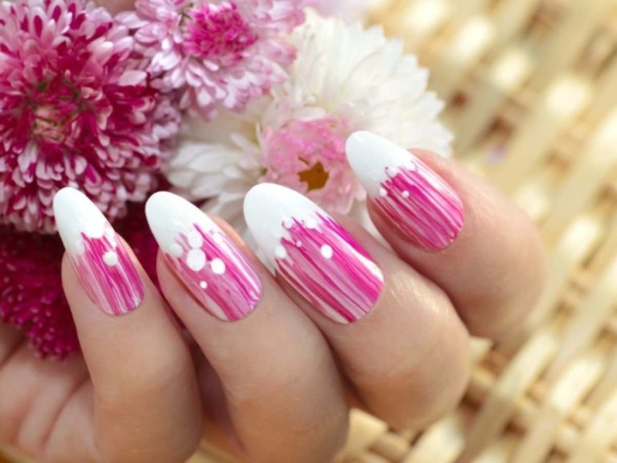 Invented smart nails, change color with the help of an application ...