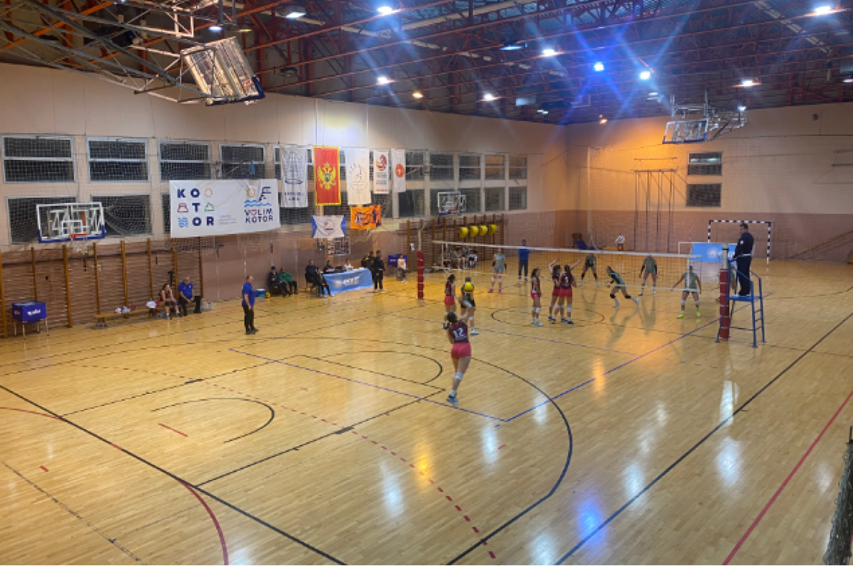 Defeat of volleyball players in Kotor | Radio Bijelo Polje