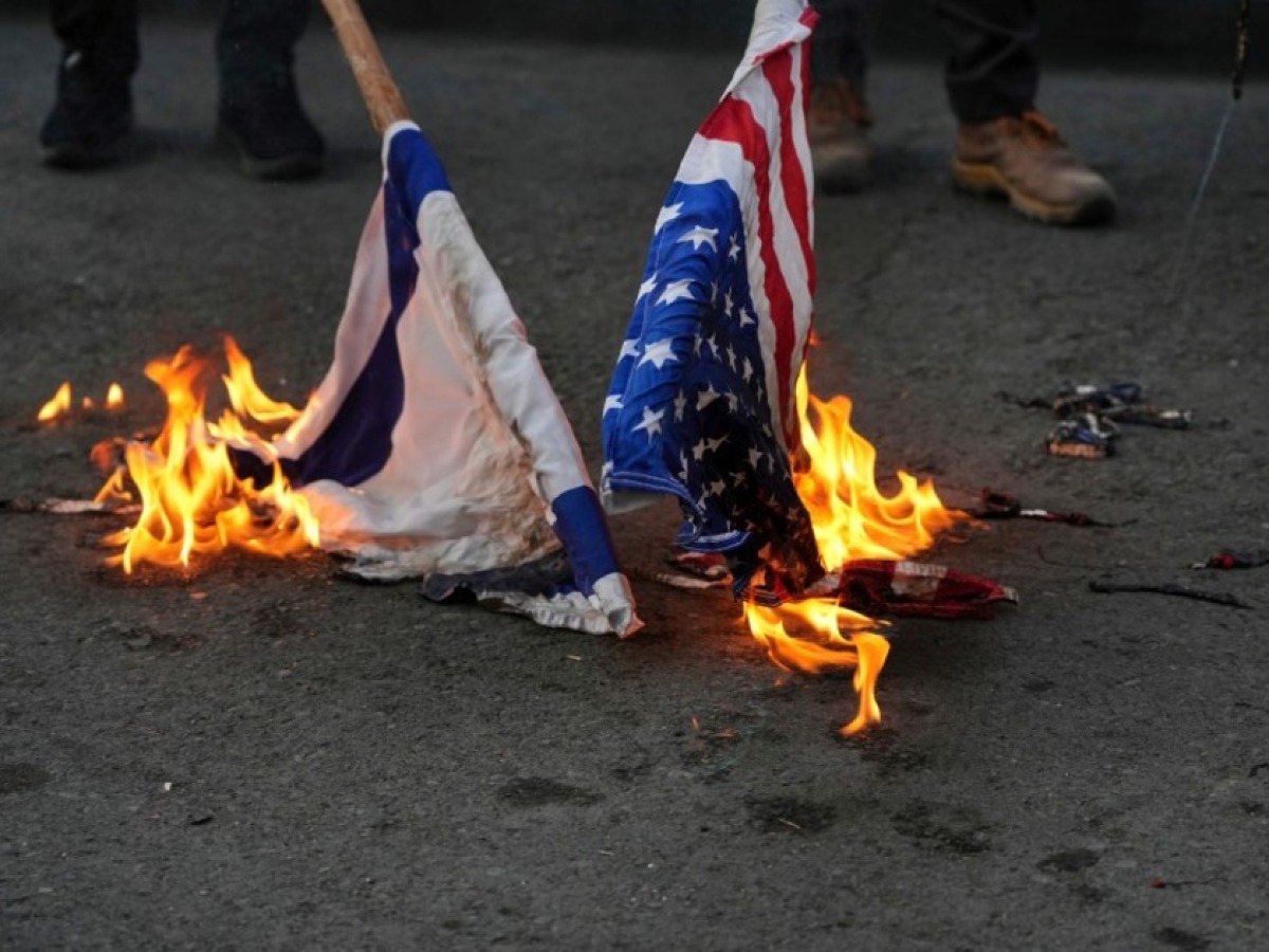 US warplanes increase activity in Qatar, warning issued to Americans to ...