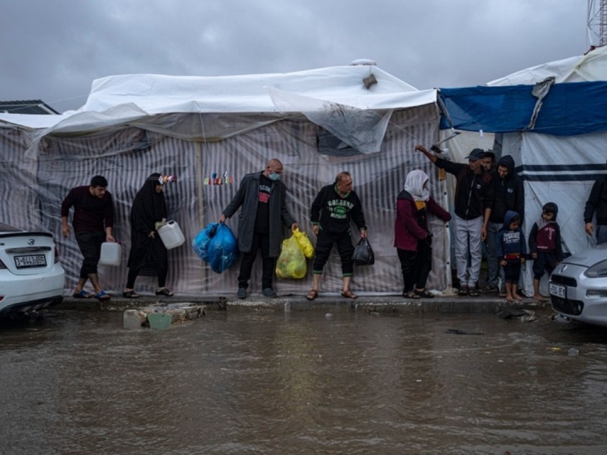 U Gazi snažni vjetrovi srušili zidove na šatore: „Svijet nam je ...